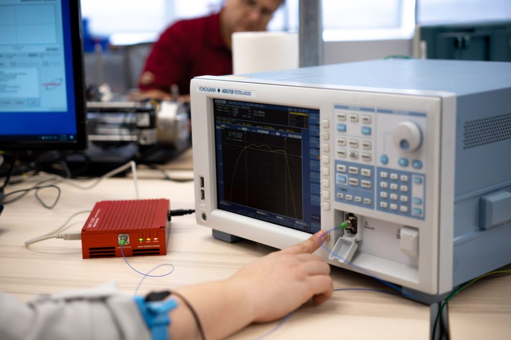 DAYY Photonics | About